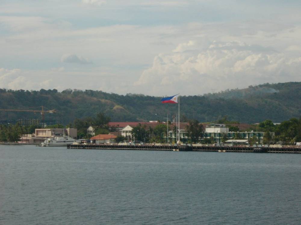 The Philippine Flag flies high in Subic Bay - Places of interest ...